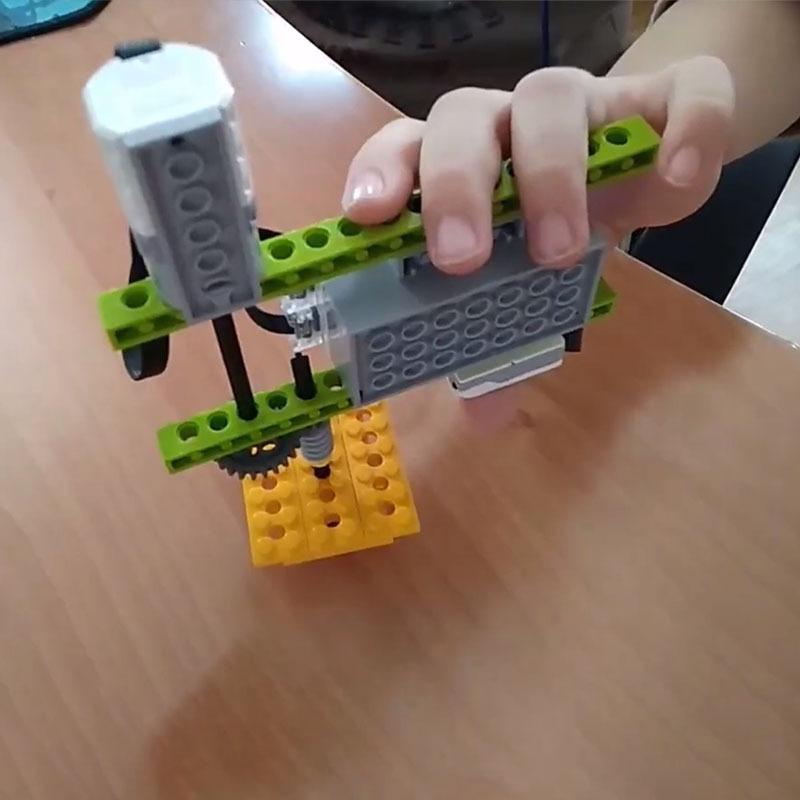 Инструкция Lego wedo: Spinner (1864)