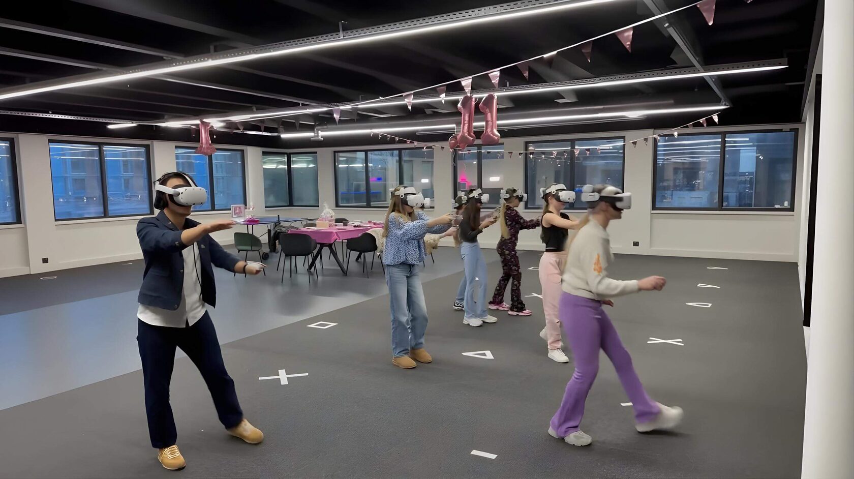 Mini Arena — Launch your VR business with low startup cost