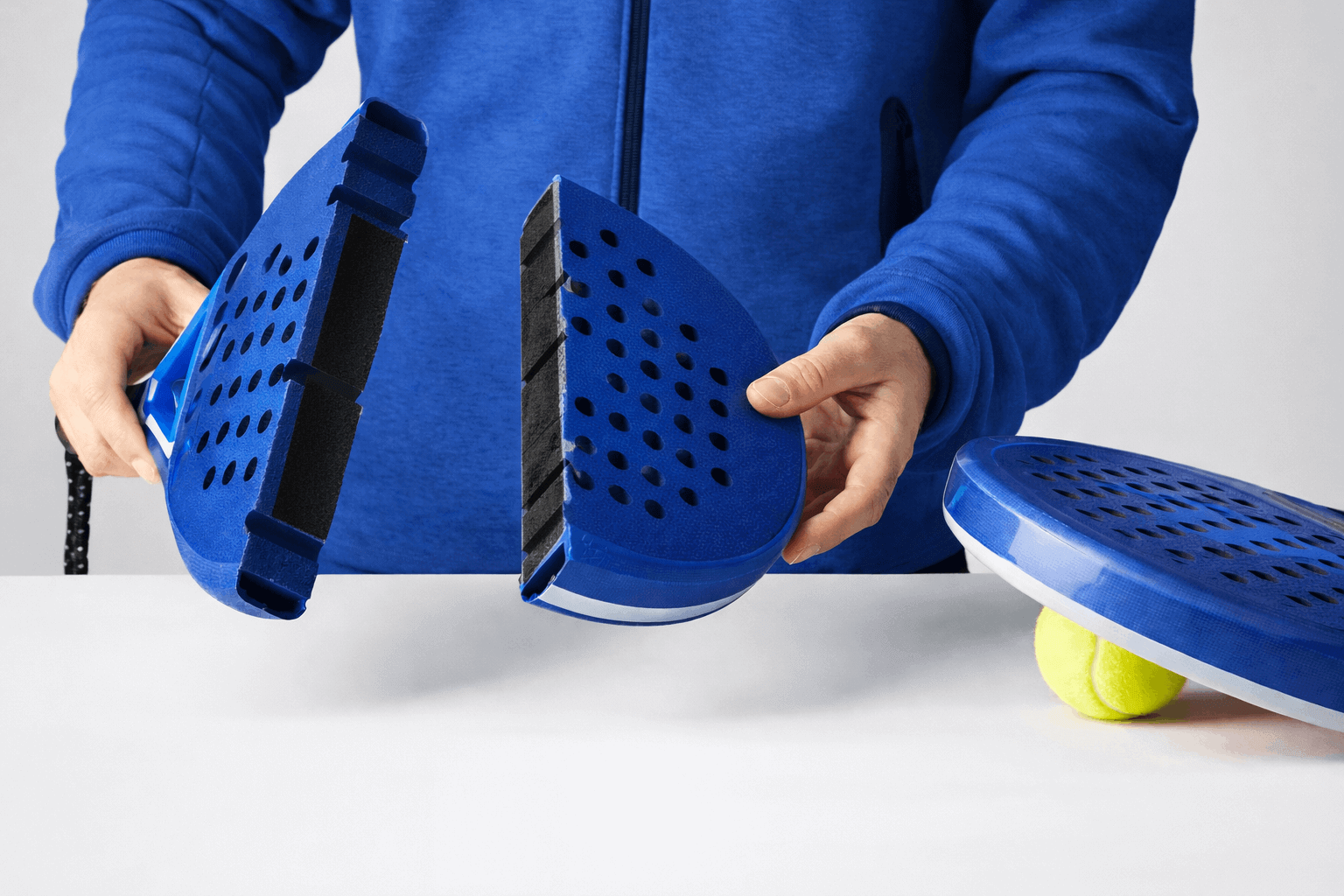 How to Choose a Padel Racket: Shape, Balance, Materials, and Safety