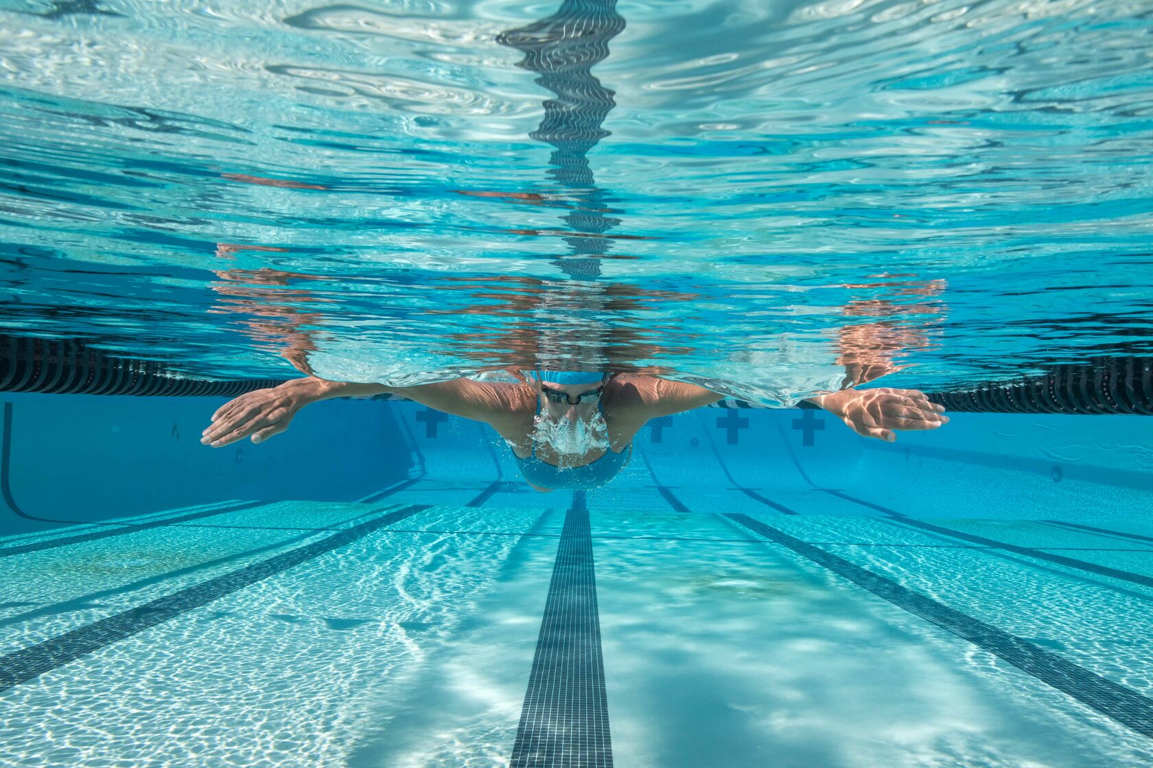 How To Swim Breaststroke: Easy Steps For Beginners