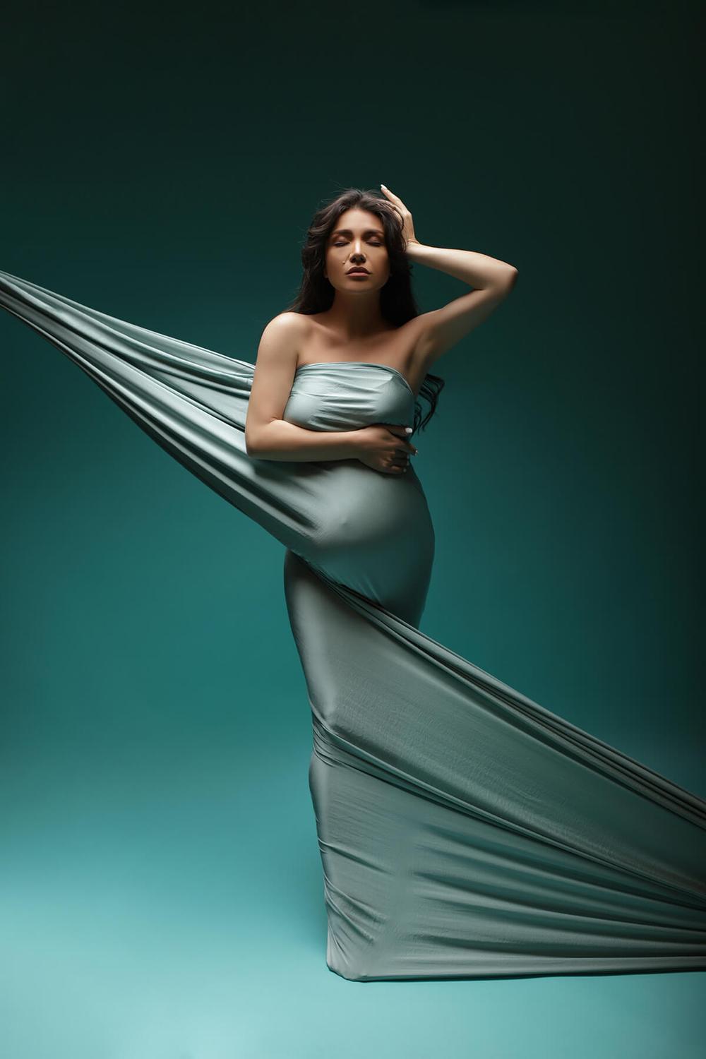 Maternity Photoshoot in UAE - First Impression Artwork