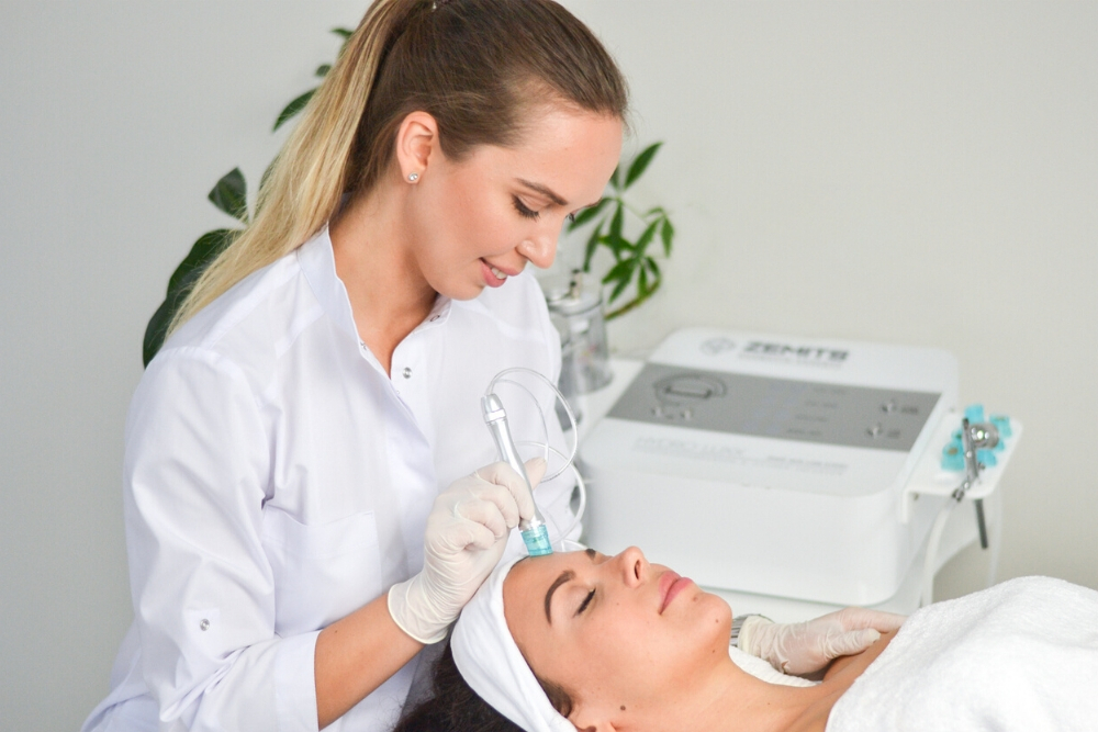 Zemits HydroLuxx - Hydrodermabrasion & Oxygen Infusion System
