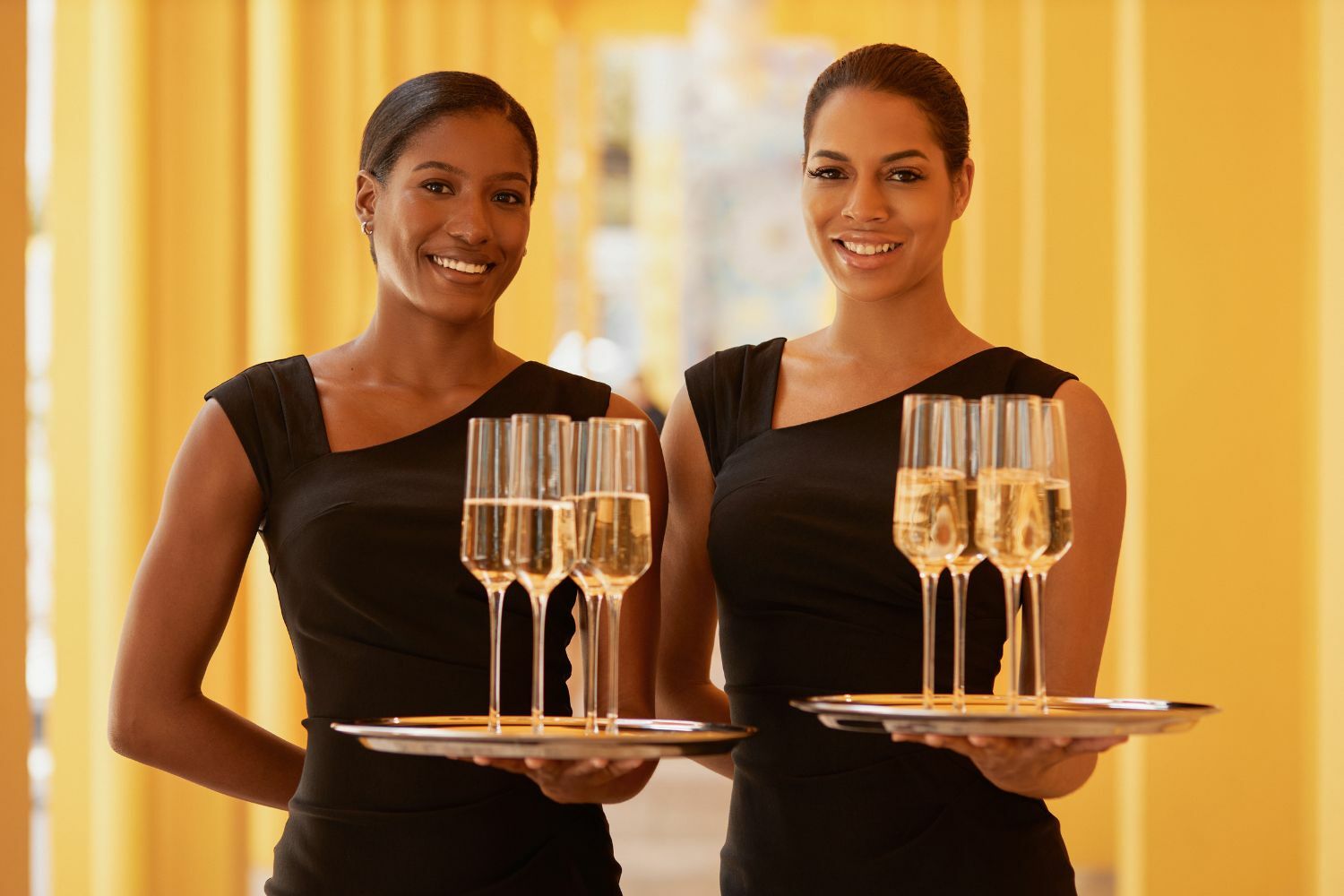 Professional Waiting Staff in Chicago| Julia Valler Event Staffing