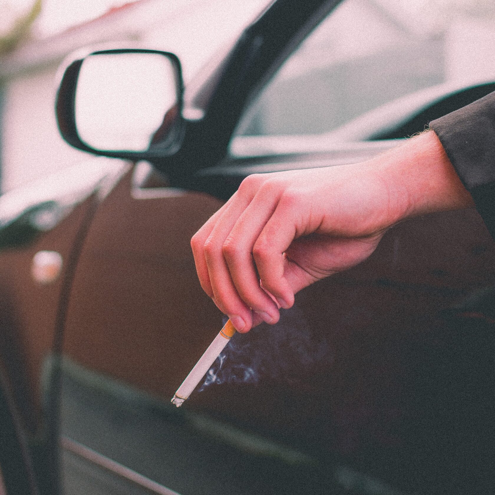 Smoking and Driving Laws around the world