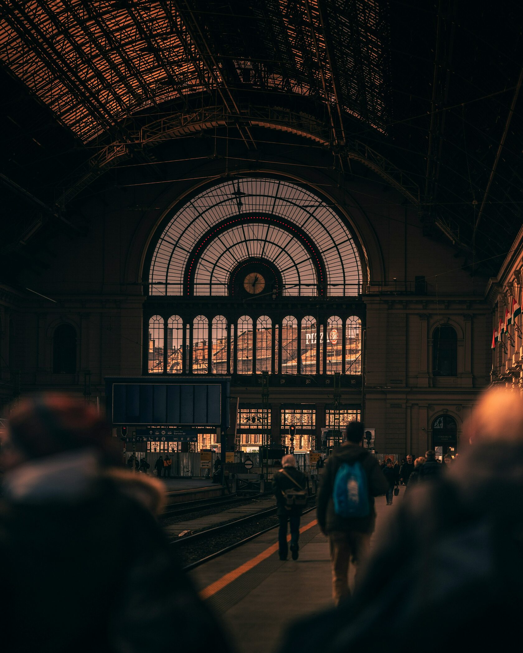 Budapest Keleti Train Station - CZECH RAILS