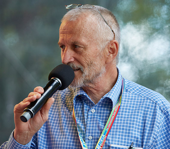 Dr. Michael Hepp