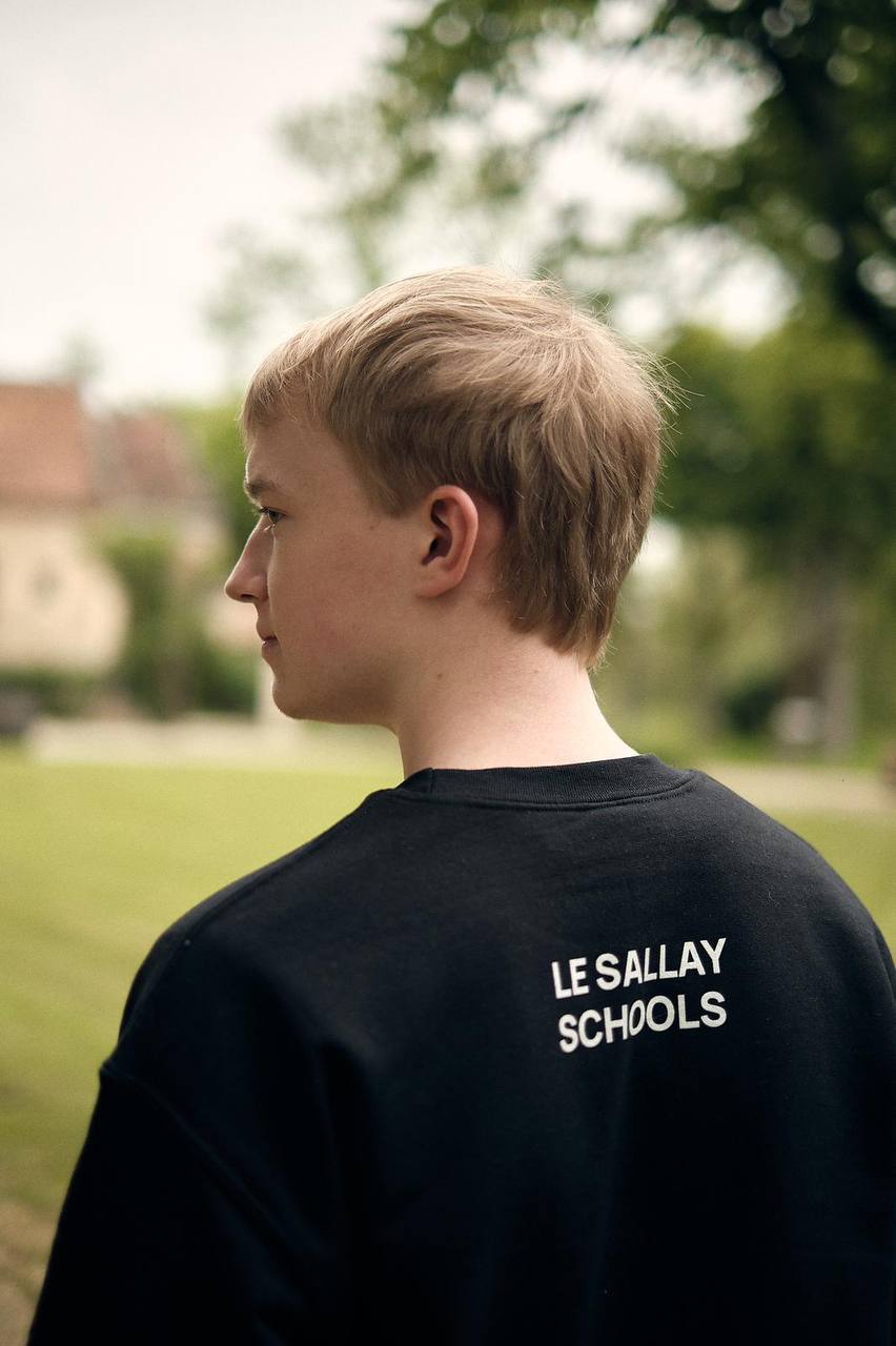 Le Sallay Academy Merchandise_close