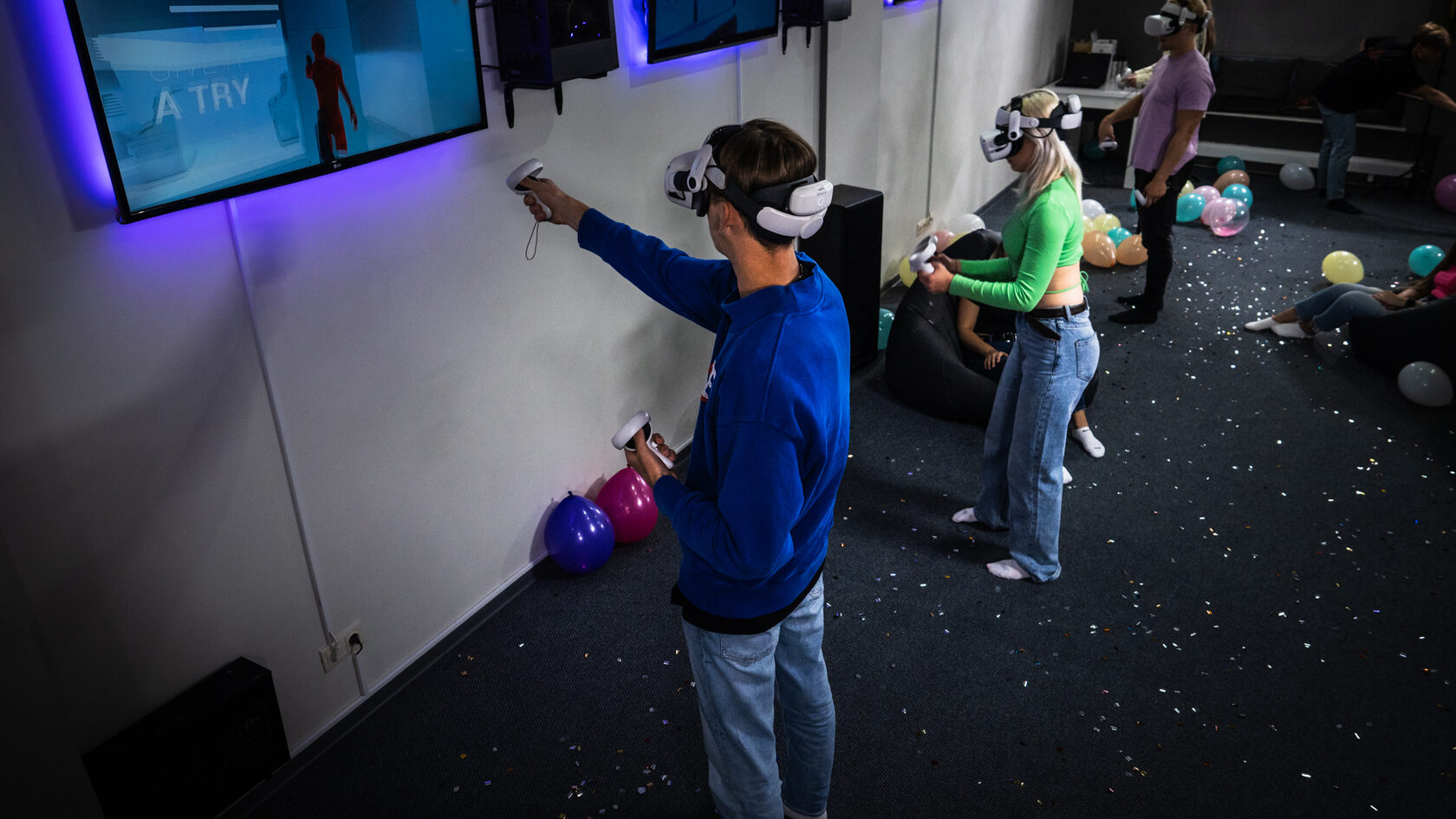 VR Room – Virtual Reality Entertainment & Experiences in Riga