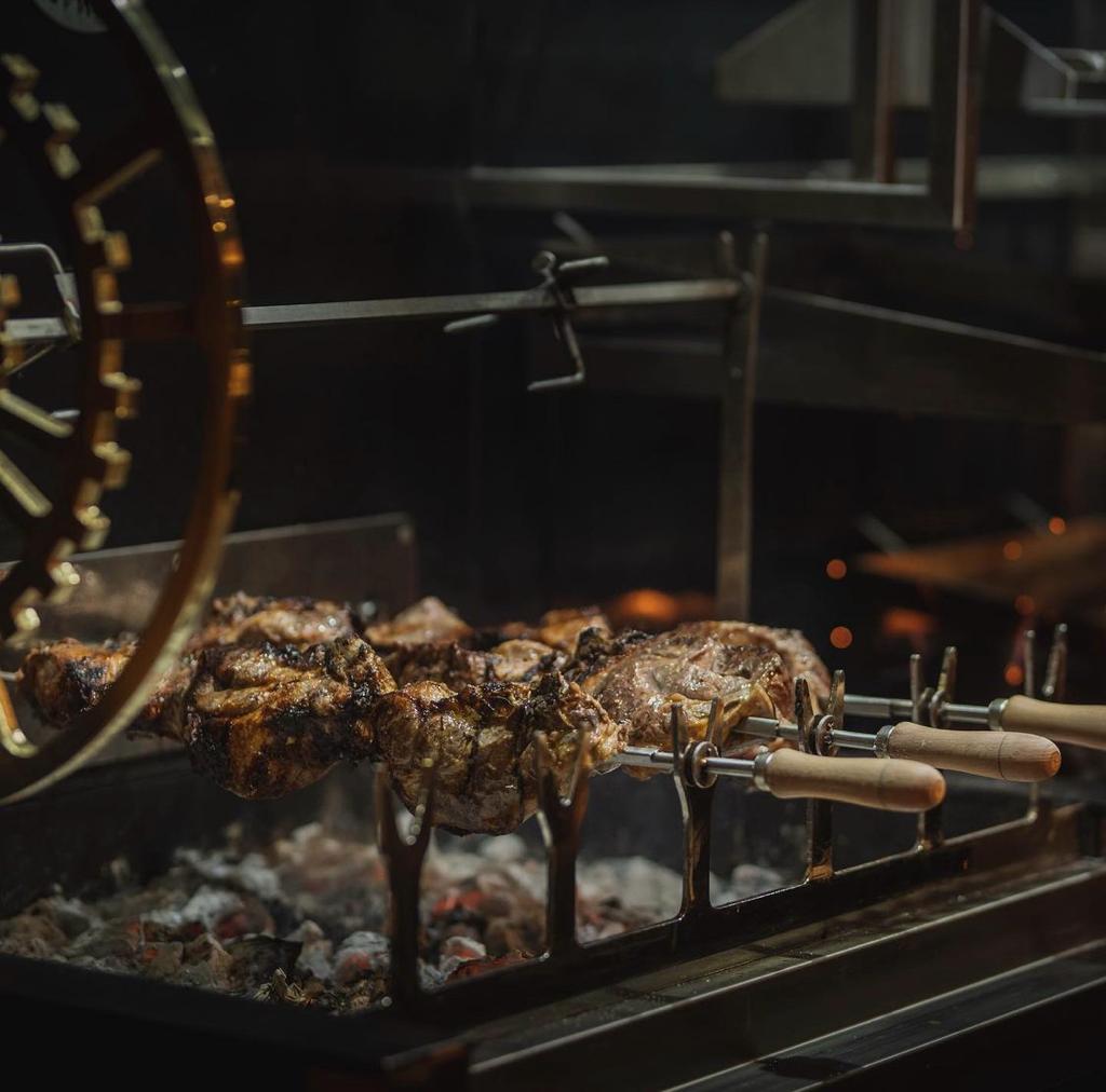 Descubriendo el Mundo del Rodizio: Carnes a la Parrilla y Experiencias ...