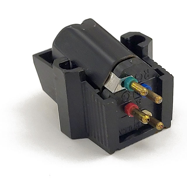 What Causes Turntables to Hum?