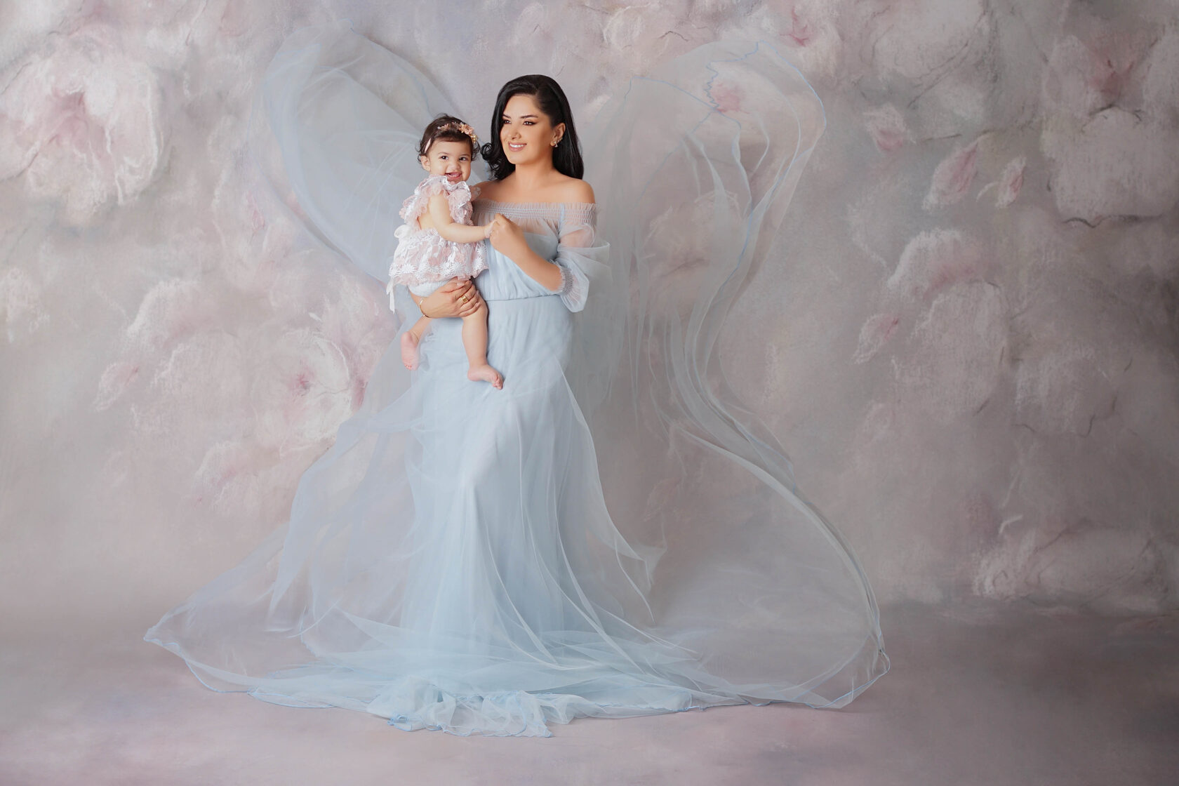 Twins Photography Dubai, UAE - First Impression Artwork