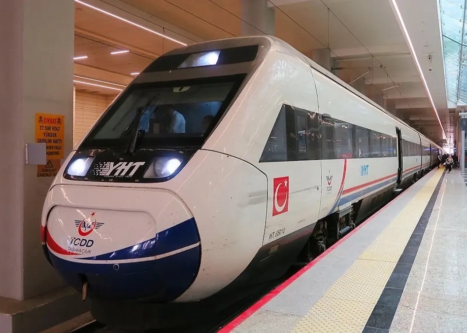 TCDD Train in Turkey: Info, Routes & Tickets