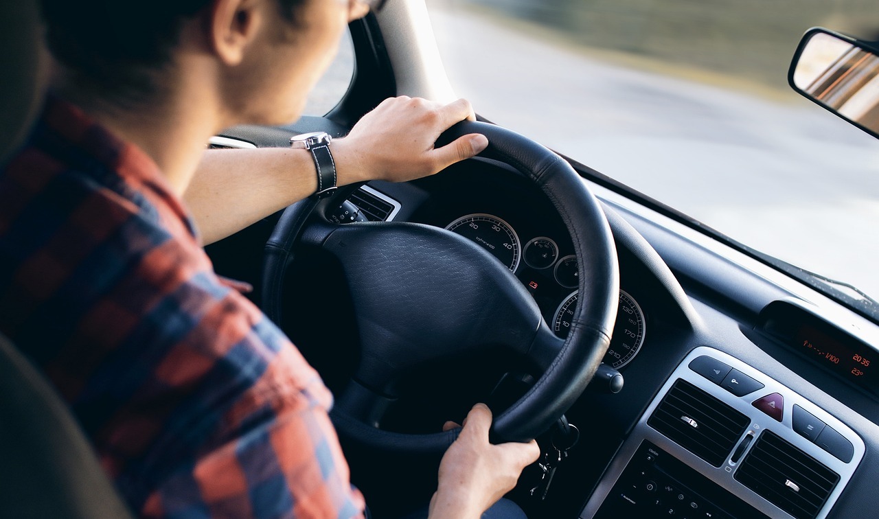 Win the ultimate driving home for Christmas experience | DiscoverCars.com