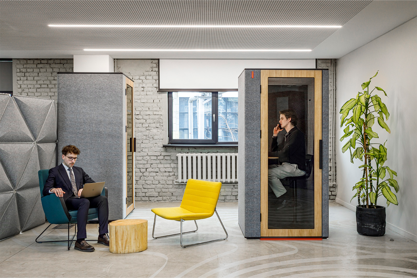 rivacy One-Person Office Pod in UAE