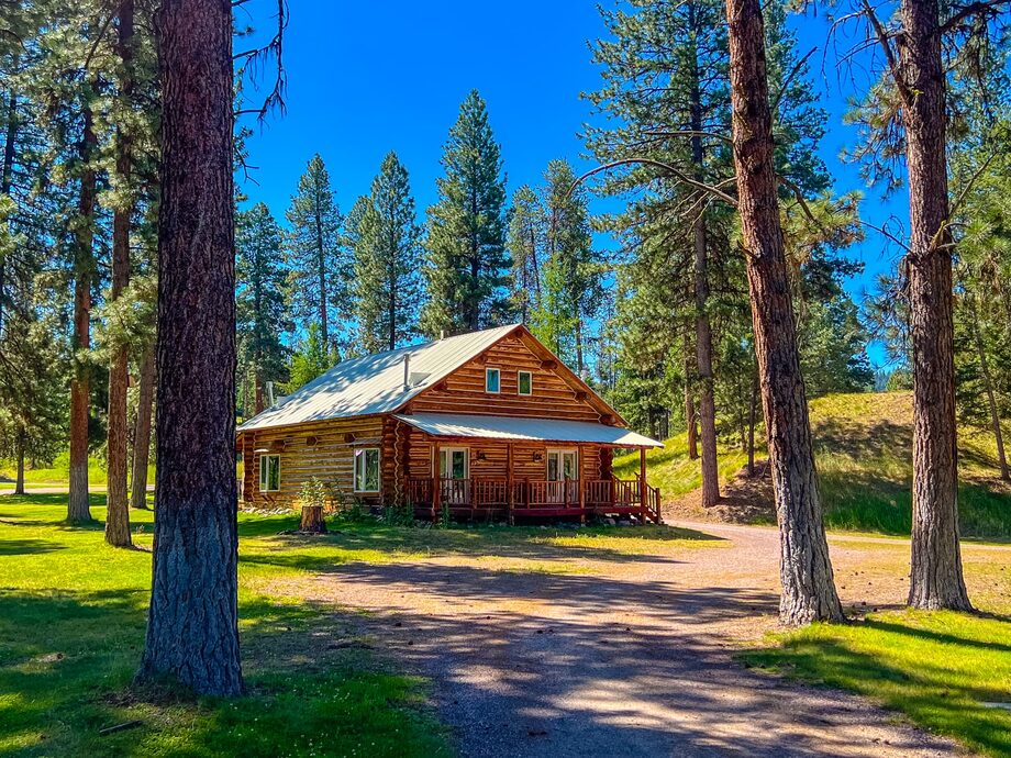 Double Arrow Lodge | Double Arrow Ranch