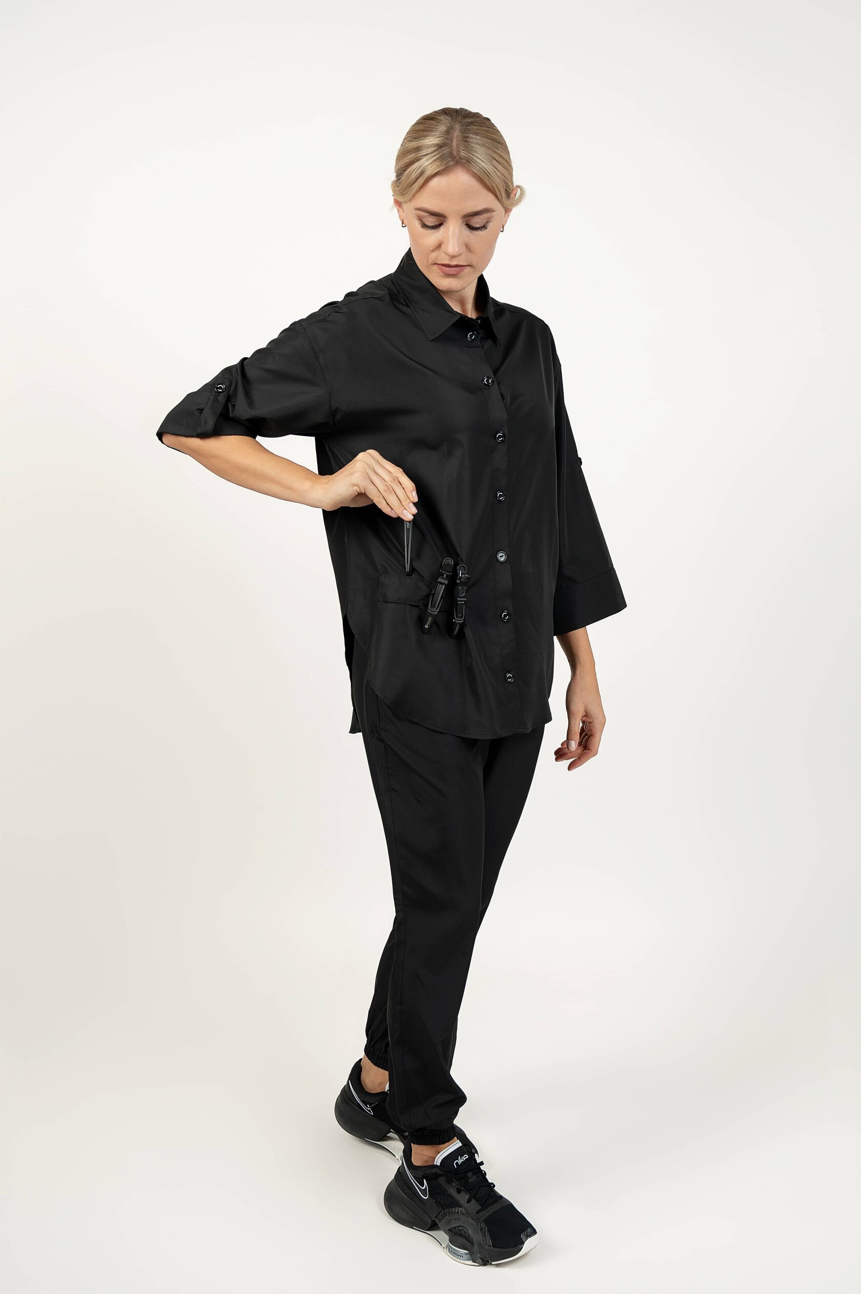 Premium Hairdresser Uniforms – Bleach-Resistant Professional Workwear