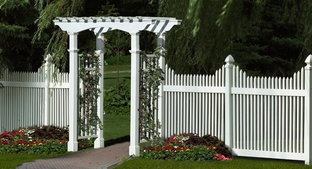Vinyl Fencing Store in Newbury Park, California | Vinyl Fencing in ...