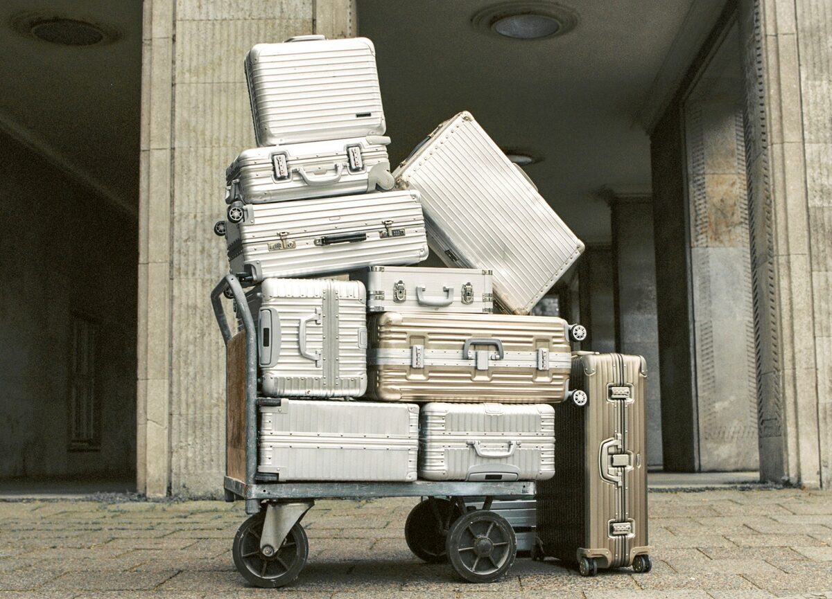 Shinkansen Luggage Rules Guide: Size Limits, Fees & Tips