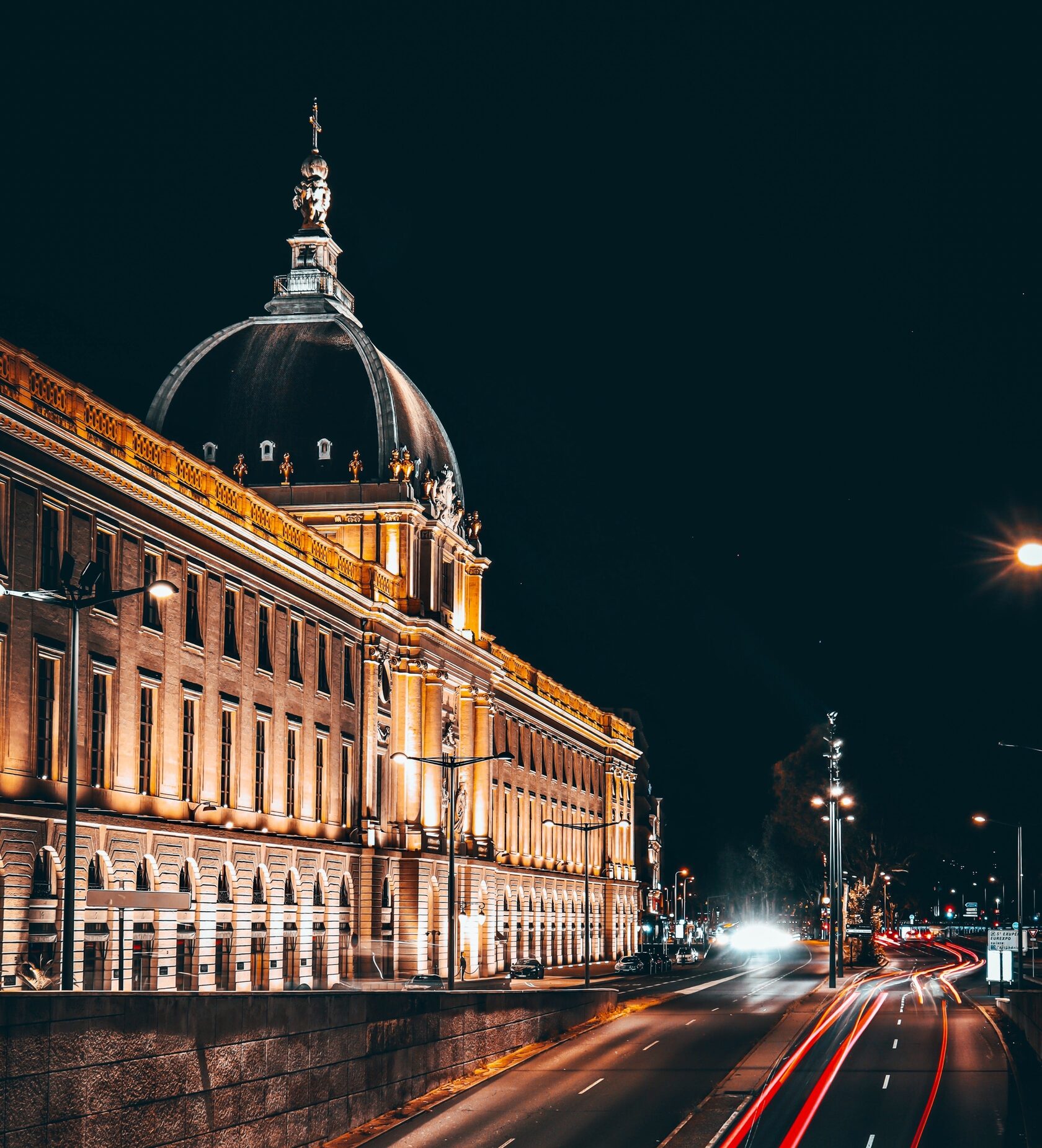 Paris to Lyon Train Schedule, Map & Tickets - France Trains