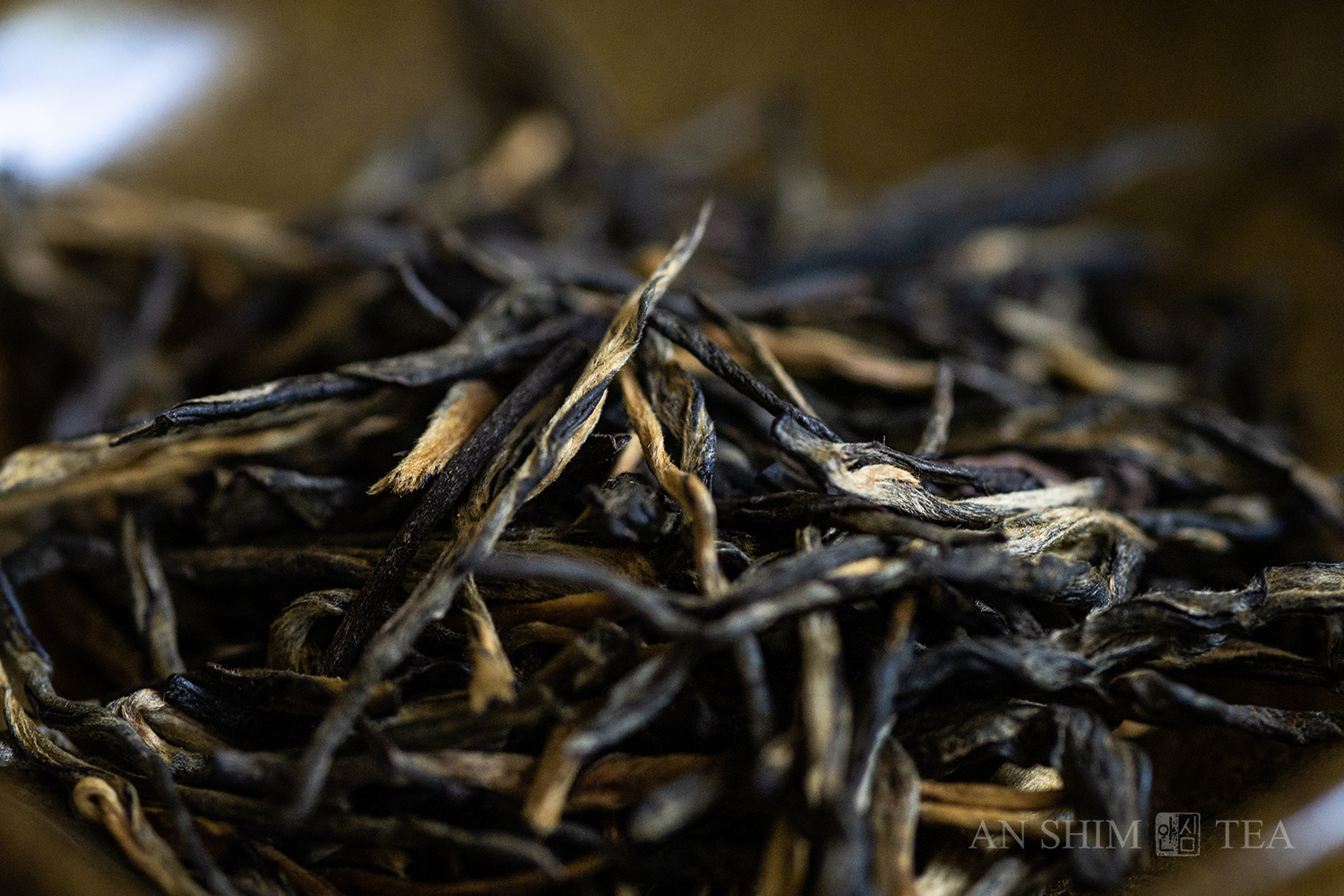 Dian Hong Jin Zhen | "Golden Needle"