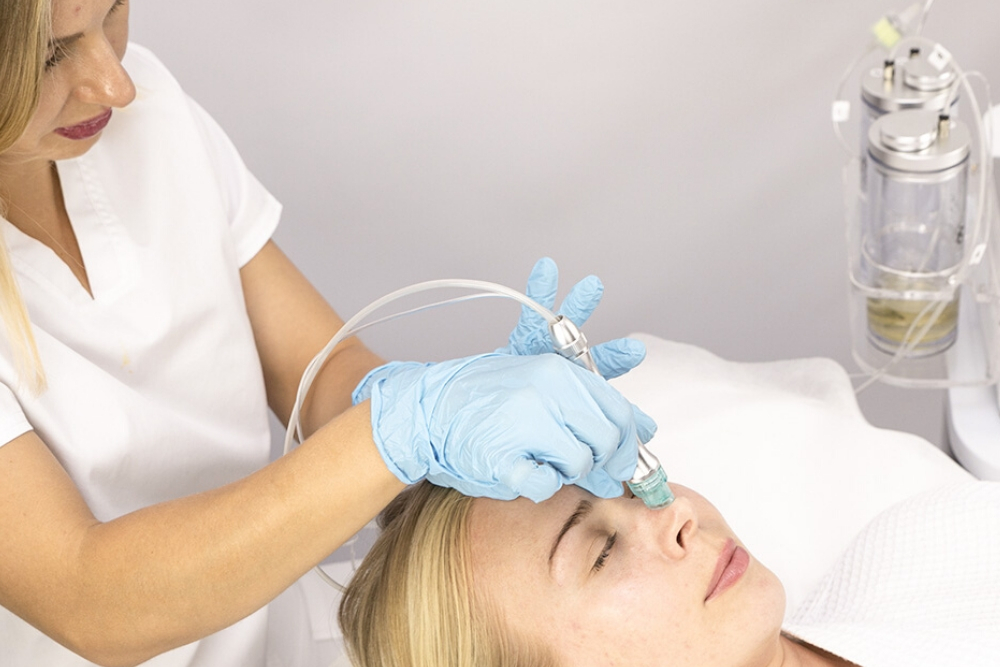 Zemits HydroLuxx - Hydrodermabrasion & Oxygen Infusion System