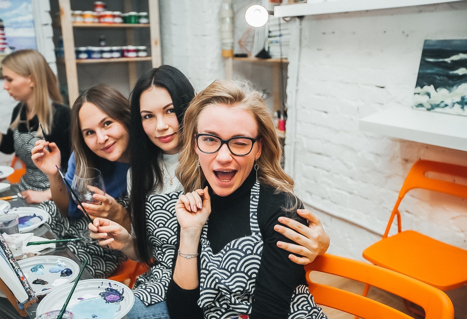 How to celebrate a holiday oin Lisbon - Amazing Art Party| ArtZone - Art Studio in Lisbon