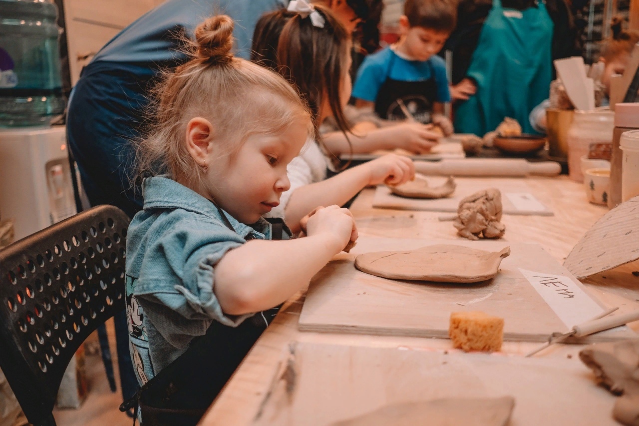 Pottery Studio 1 in Chicago – Create, Relax & Get Messy with Clay