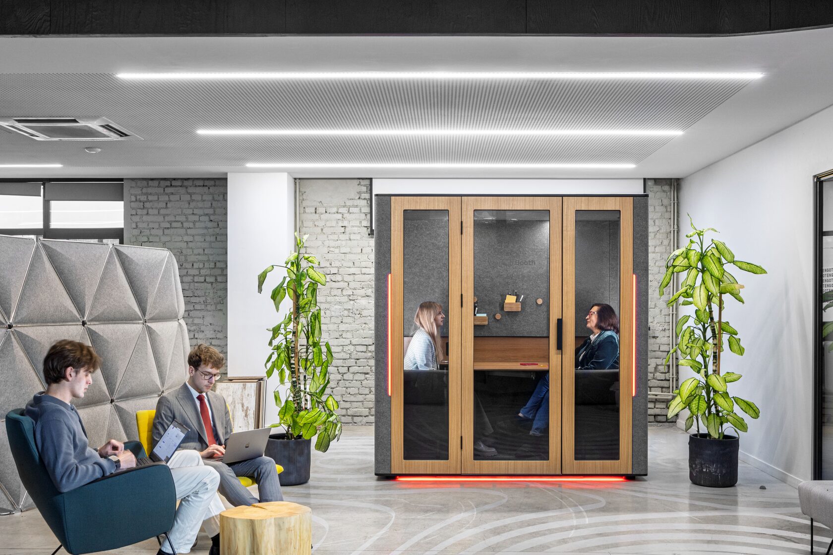 WorkBooth Two - The smart meeting pod for two people
