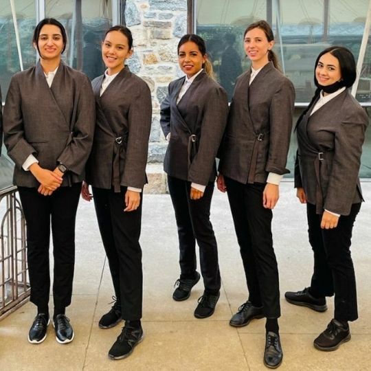 Find the Best Banquet Servers For Hire in NYC | Julia Valler Event Staffing