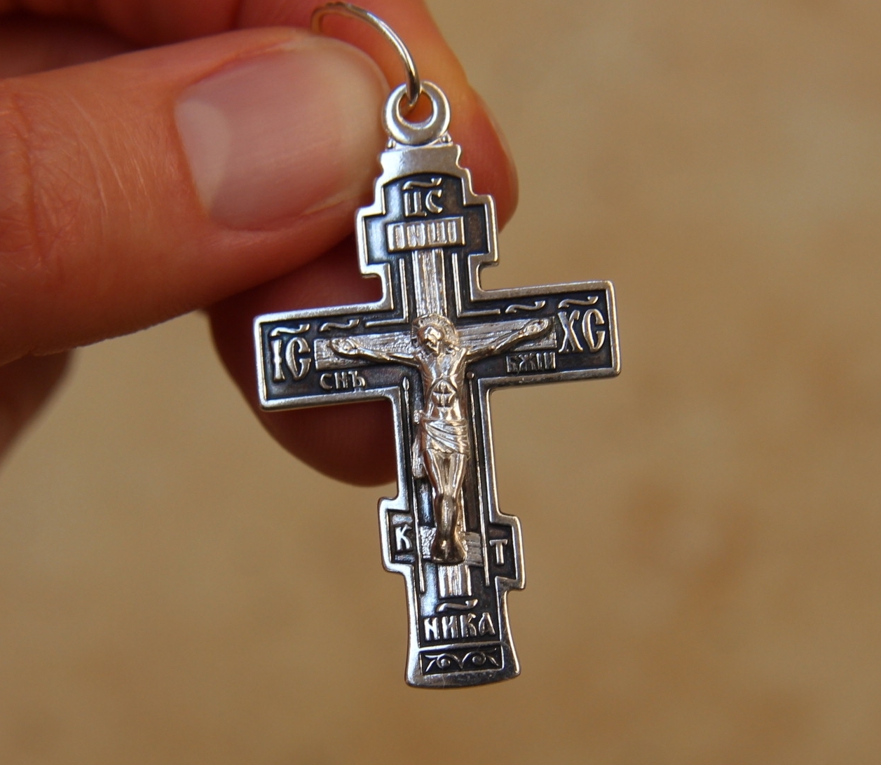 Differences Between Orthodox and Catholic Crosses