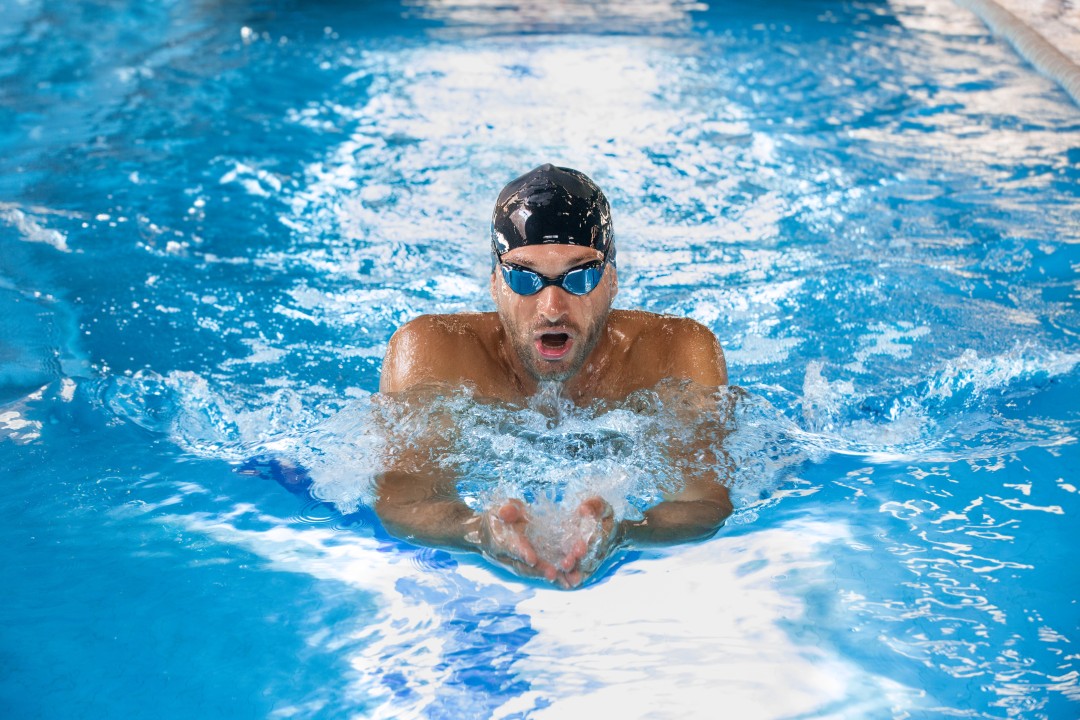 How To Swim Breaststroke: Easy Steps For Beginners