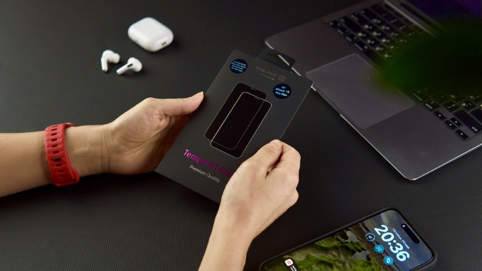 Tempered Glass Vs. Plastic Screen Protectors: Which One Is Better?