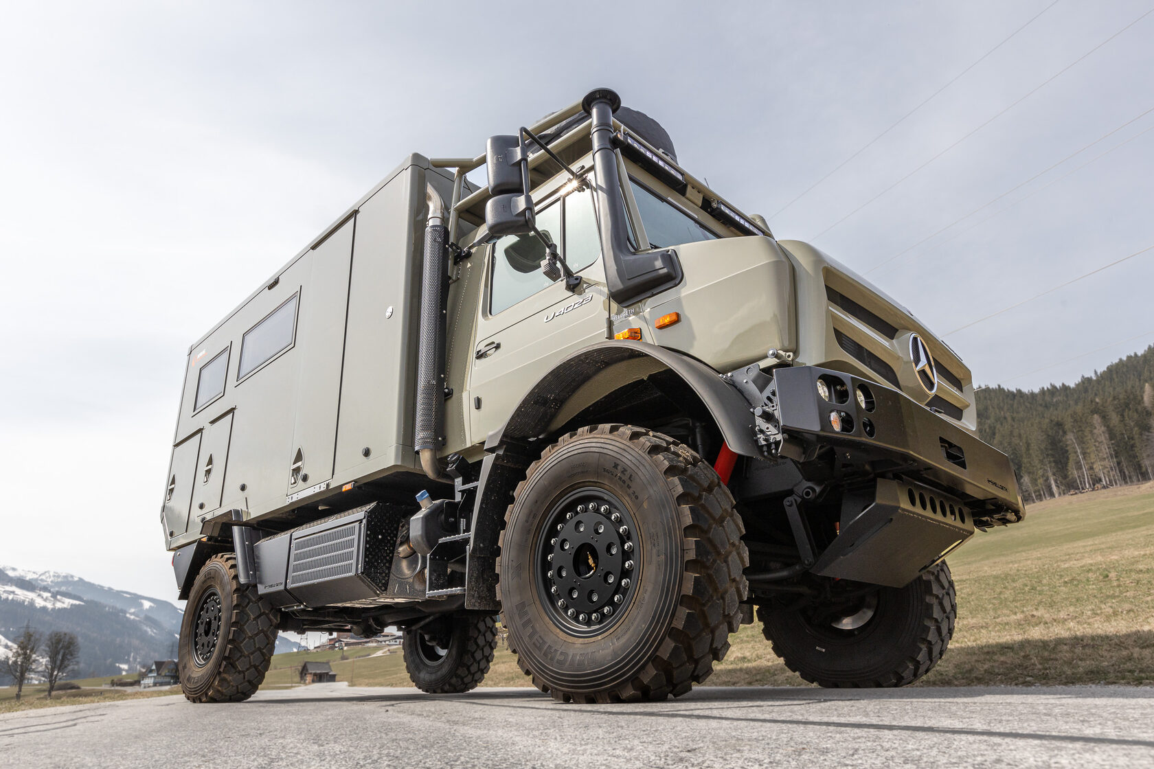 Unimog U5030 Daimler Hellgeth Expedition Truck