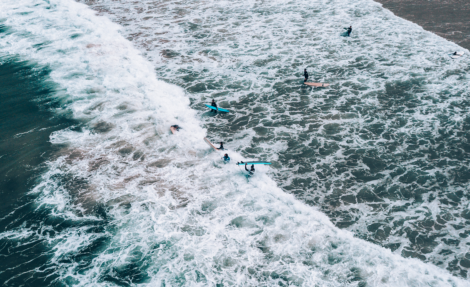 21 Surfing Tips and Tricks for Beginners: Learn How to Surf with Our Guide!