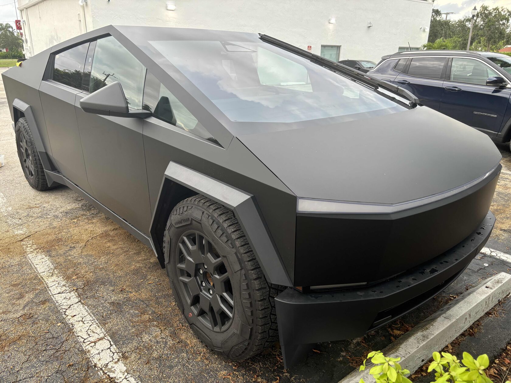 Cybertruck Wrapping Service In Miami | Tinting, Ceramic Coating, PPF