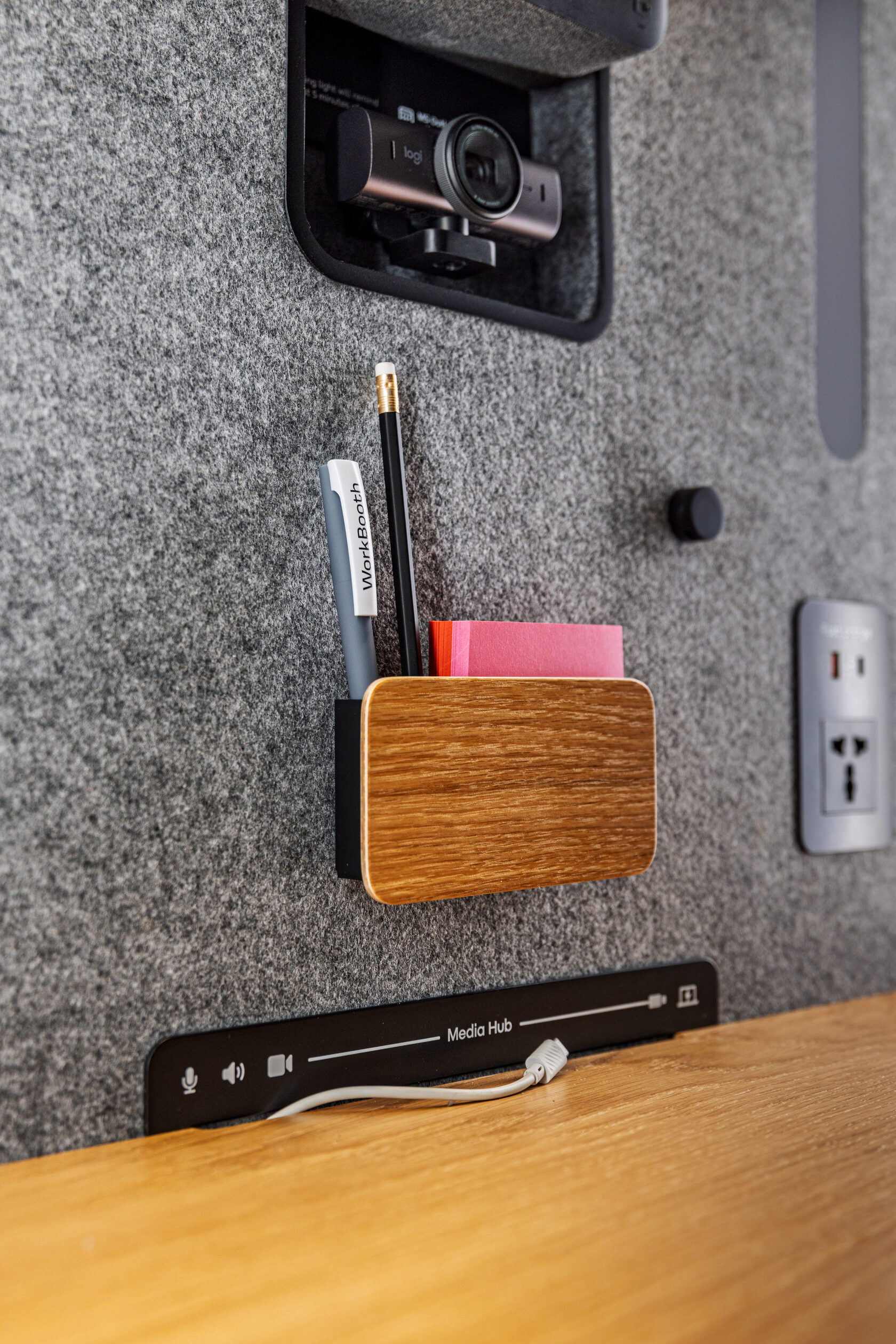 WorkBooth Logitech integration - Enhance you video conferencing experience