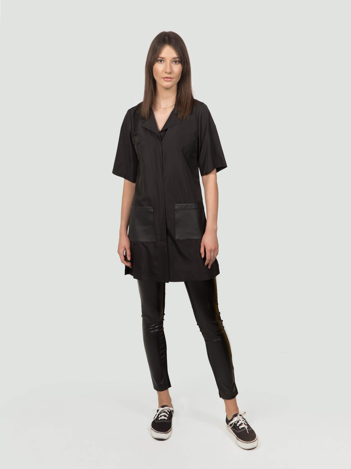 Premium Hairdresser Uniforms – Bleach-Resistant Professional Workwear