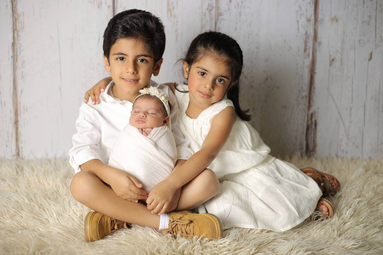 Twins Photography Dubai, UAE - First Impression Artwork