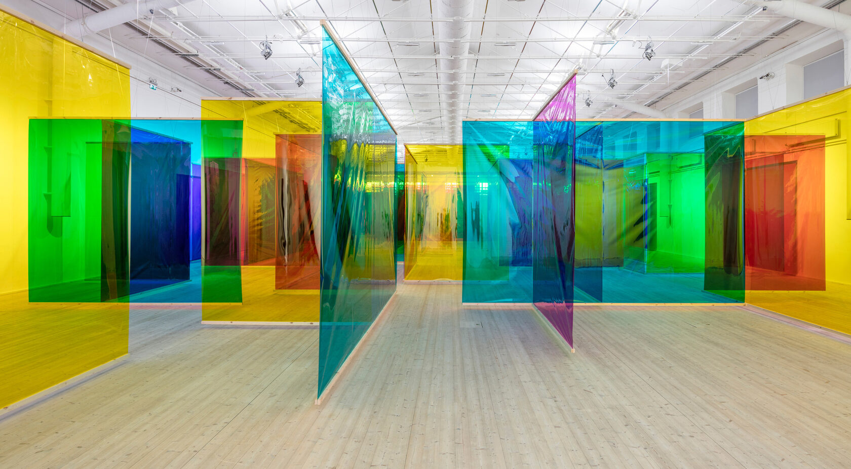 Contemporary Art - Examples Worth Seeing