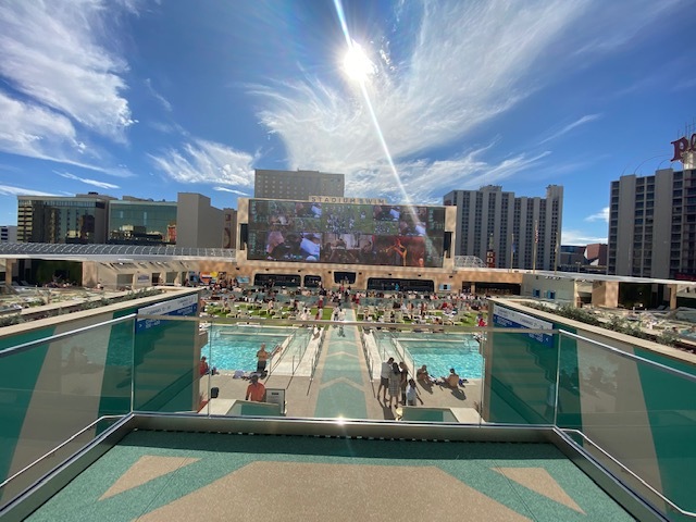 Circa stadium swim is the best place to watch football in Vegas. | My ...
