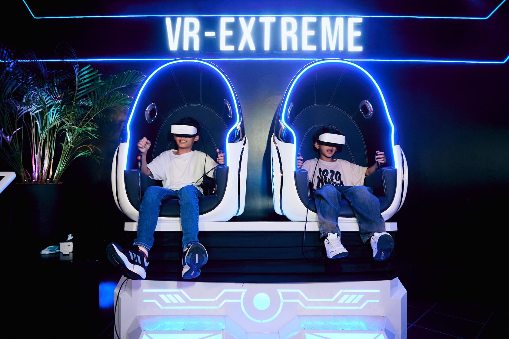 Virtual Reality Club in Bangkok | WARPOINT VR Parks Network