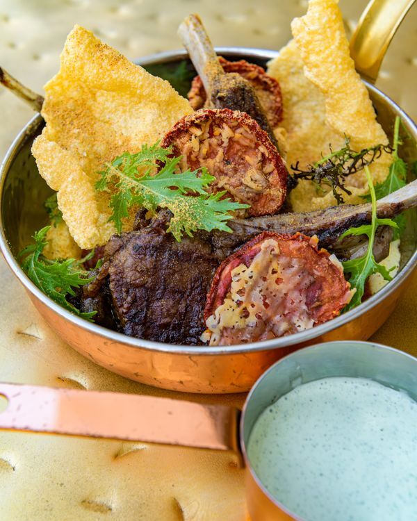 Nishani | A fi sau a nu fi, Restaurant Piața Romană, Bucătărie ...